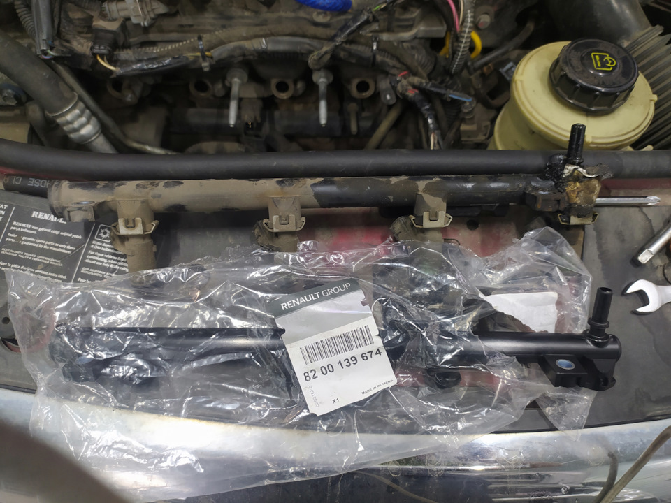 8200139674 Рампа топливная сб RENAULT | Запчасти на DRIVE2
