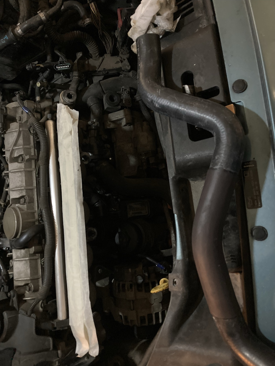 Свечи, катушки и по мелочи — Volvo C30, 2,4 л, 2007 года | своими ...