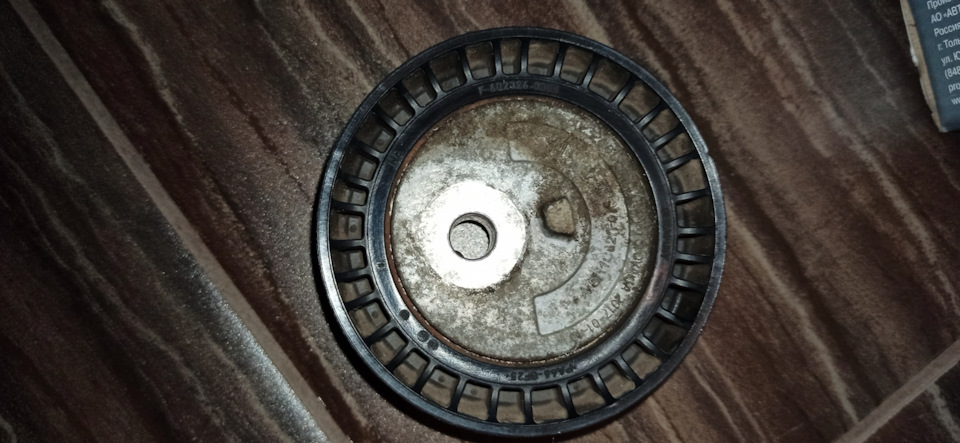 Замена поликлинового ремня и ролика — Lada Vesta (1G), 1,8 л, 2017 года ...