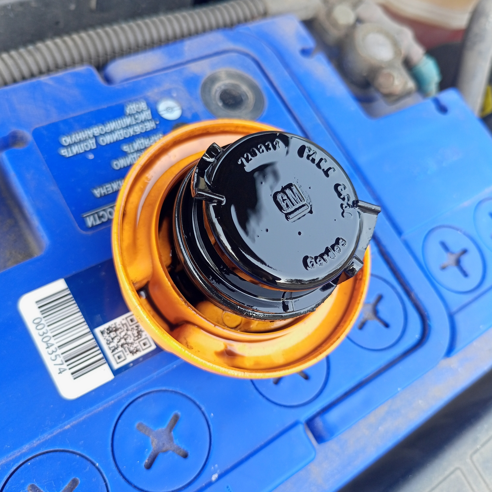 Крышка маслозаливной горловины GM — Opel Vectra B, 1,6 л, 1996 года ...