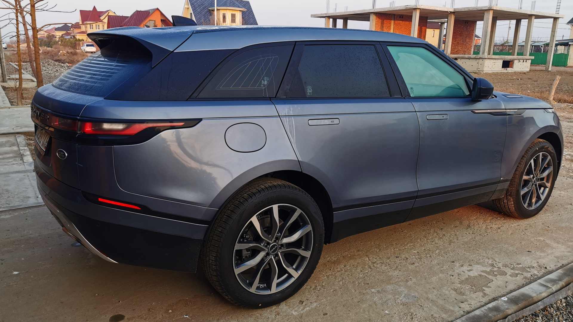 Land Rover Range Rover Velar 2.0 дизельный 2019 | R Dynamic, Byron Blue ...
