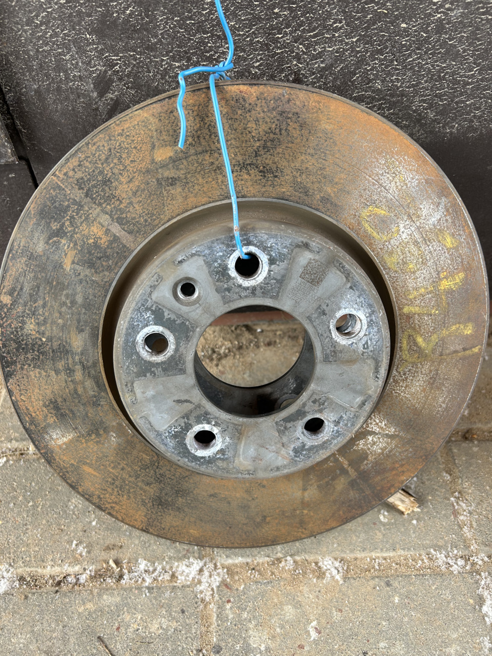 Замена тормозных дисков и колодок перед/зад — Chevrolet Malibu (9G), 1 ...