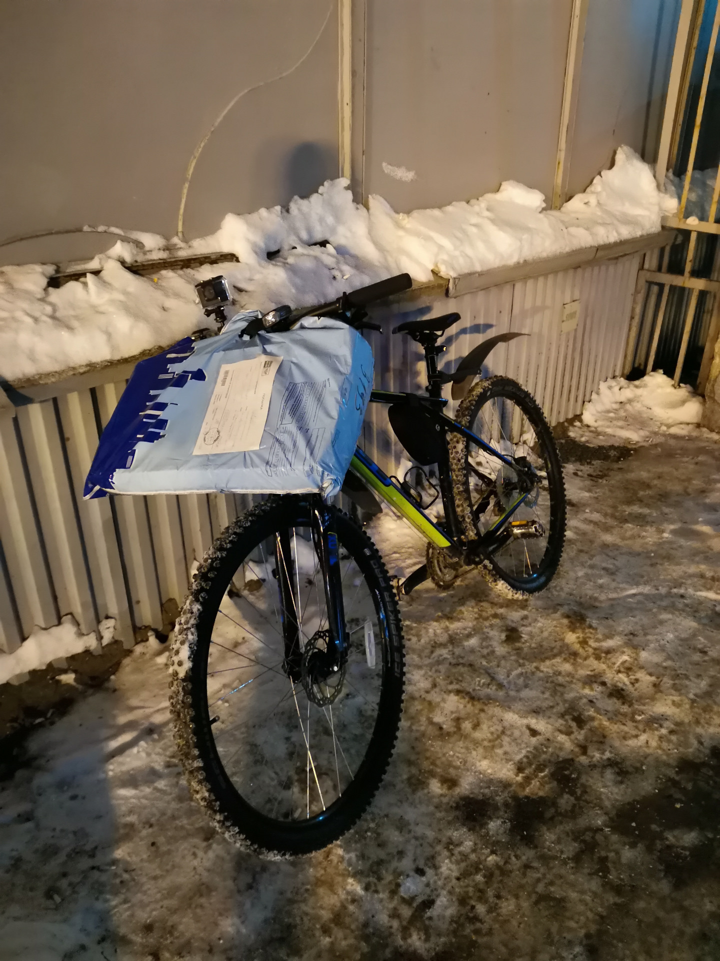 Thule 575 — Toyota Harrier (1G), 2,2 л, 1998 года | аксессуары | DRIVE2