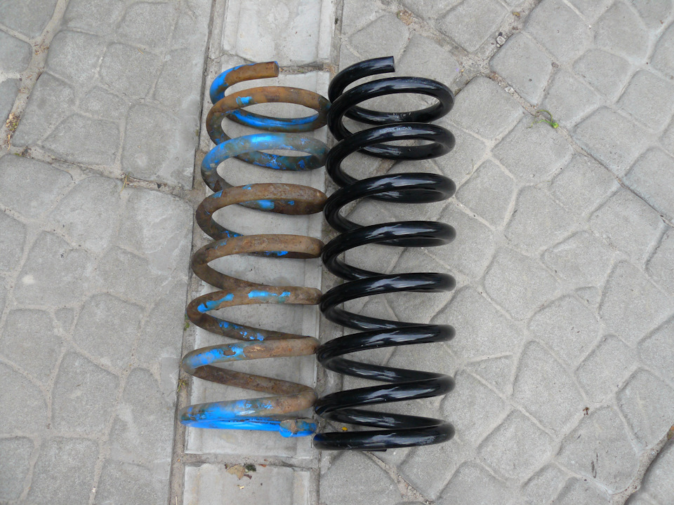 Свечи bosh + сальники свечных колодцев — Toyota Avensis III, 1,8 л ...