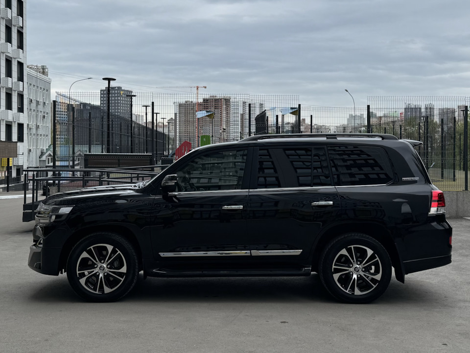 Сезонные комплекты колес — Toyota Land Cruiser 200, 4,6 л, 2017 года ...