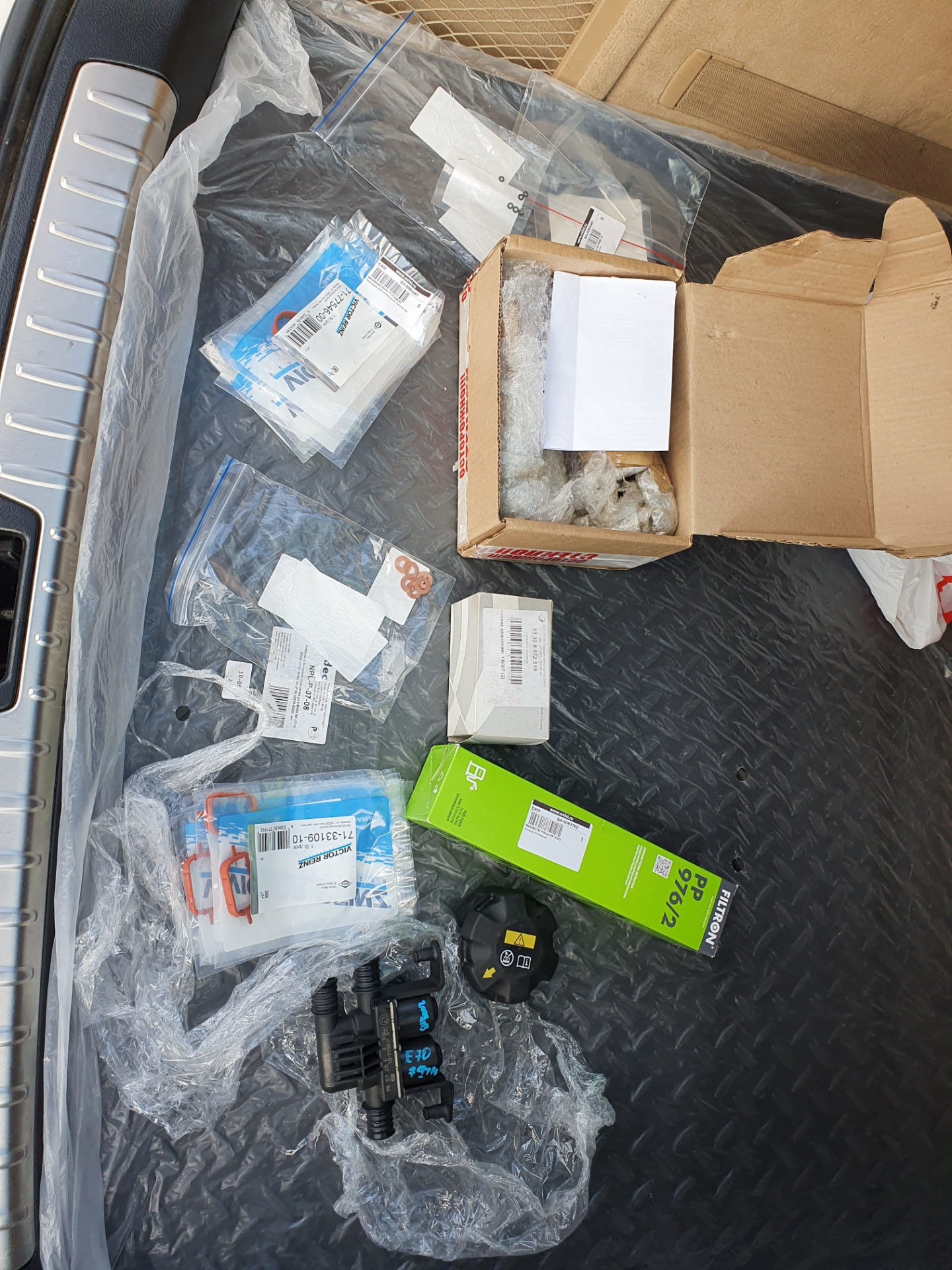 Ну что сказать, вложения и еще раз вложения — BMW X6 (E71/E72), 3 л ...