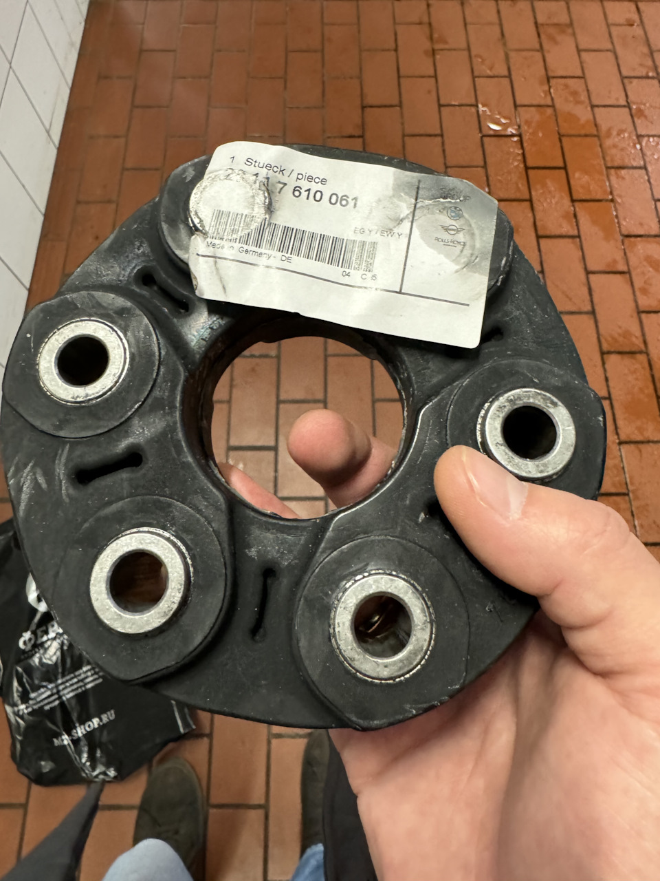 15. Замена эластичной муфты — BMW 6 series GT, 3 л, 2018 года | визит ...