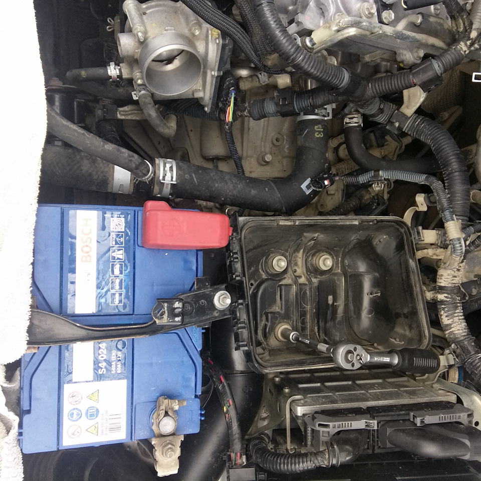 #5 ДХО в пол накала. Замена втулок троса КПП. — Toyota Corolla (140/150 ...