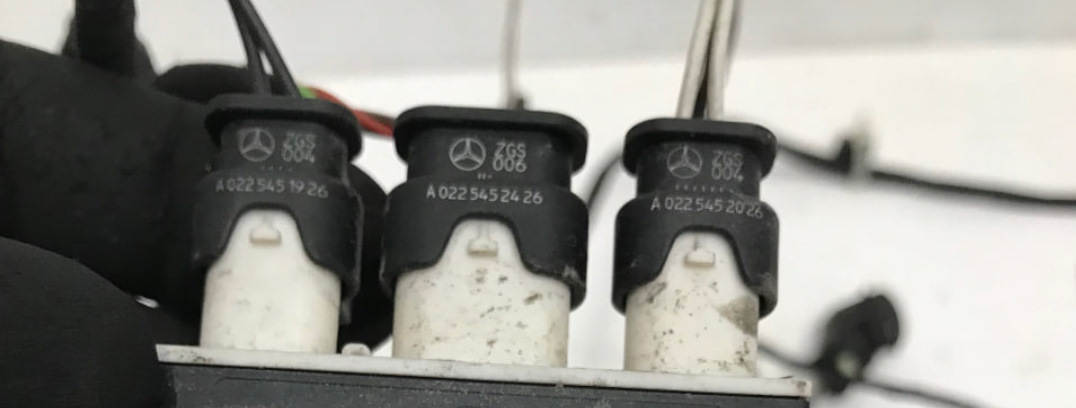 Дооснащение опцией 871 — дистанционное открытие багажника — Mercedes ...