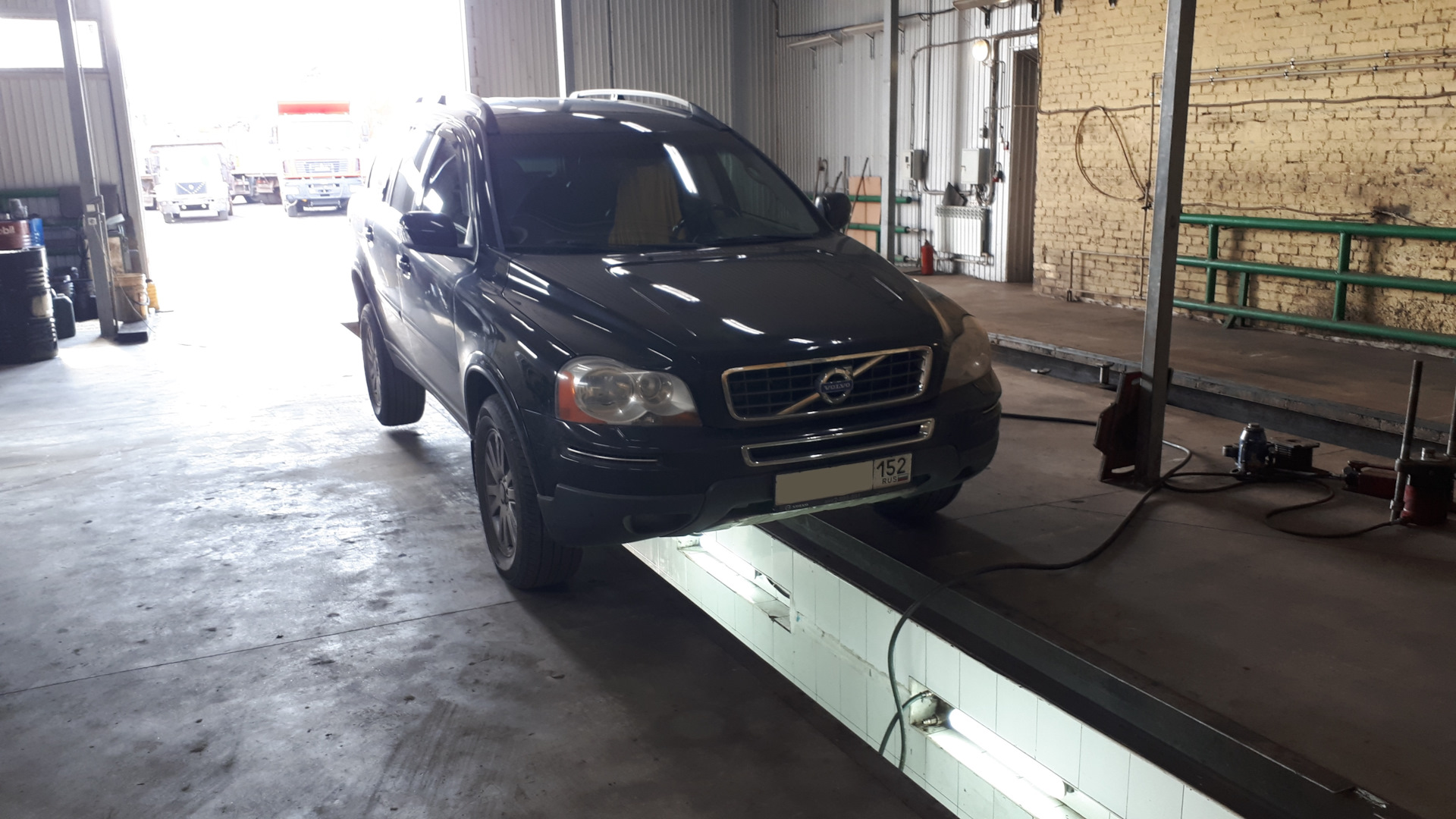 16.Замена задний левой ступицы + передние стойки стабилизатора. — Volvo ...