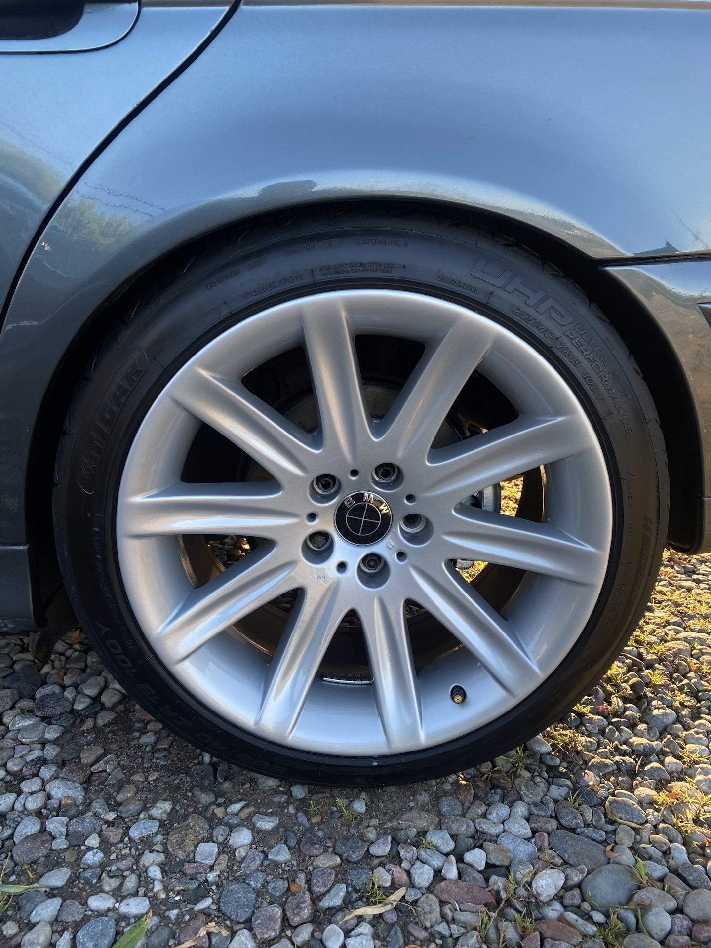 Бархатные тяги и колесные болты — BMW 5 series (E39), 2,5 л, 2003 года ...
