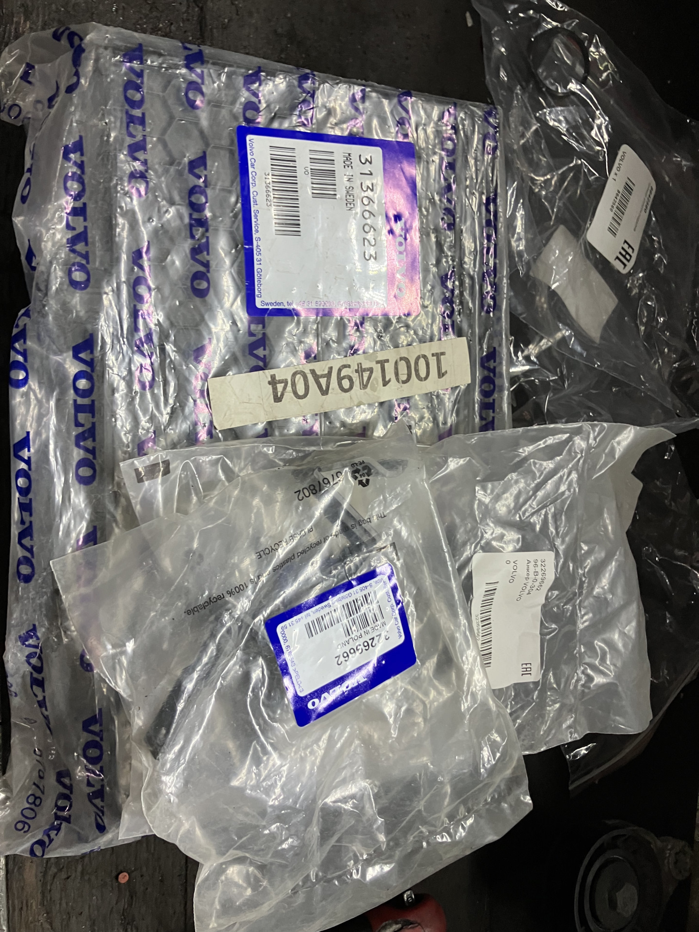 Мелочи — Volvo S90 (2G), 2 л, 2018 года | обкатка | DRIVE2