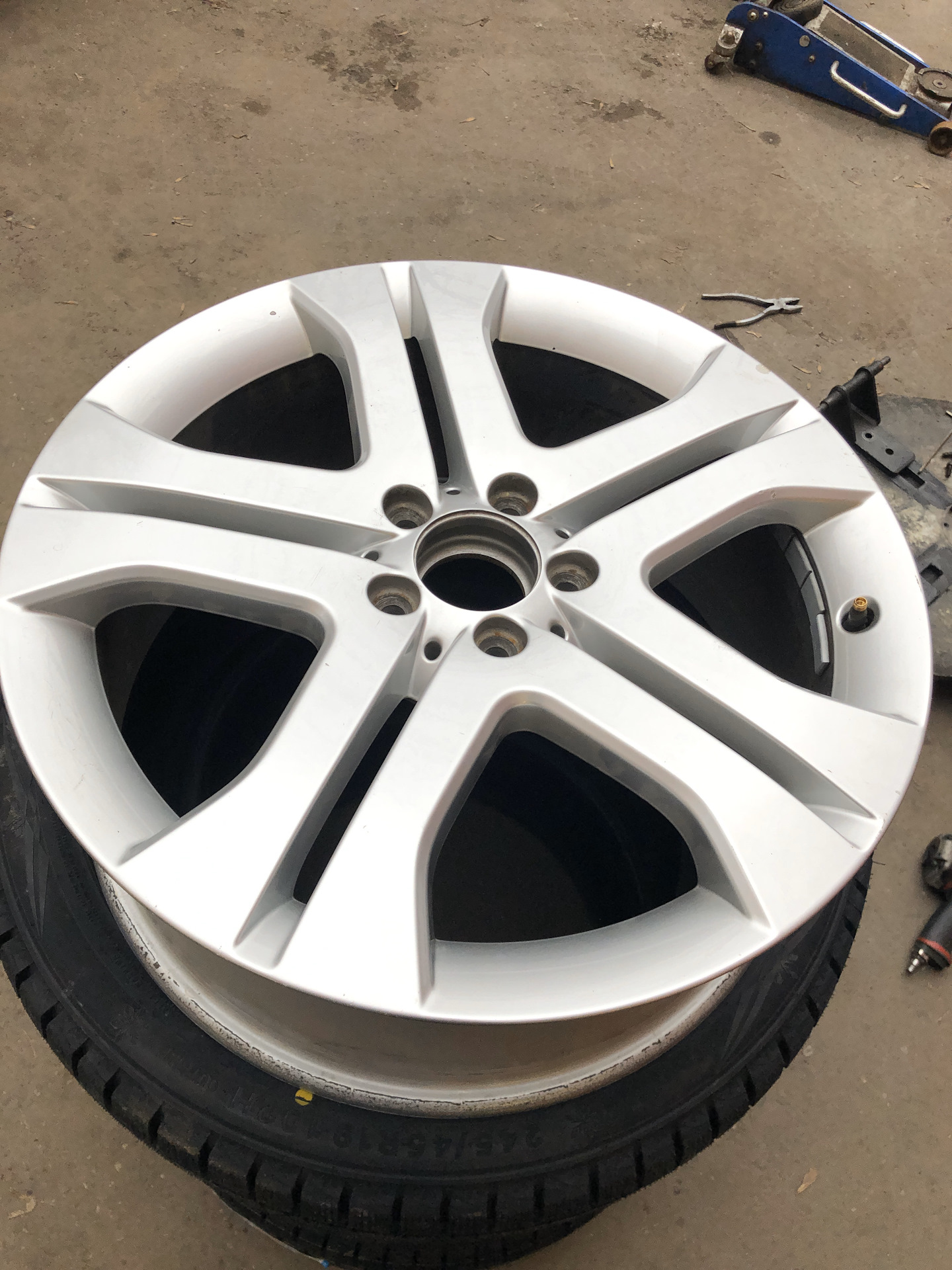 Экспериментальные тапки и приключения с болтами — Mercedes-Benz V-Class ...