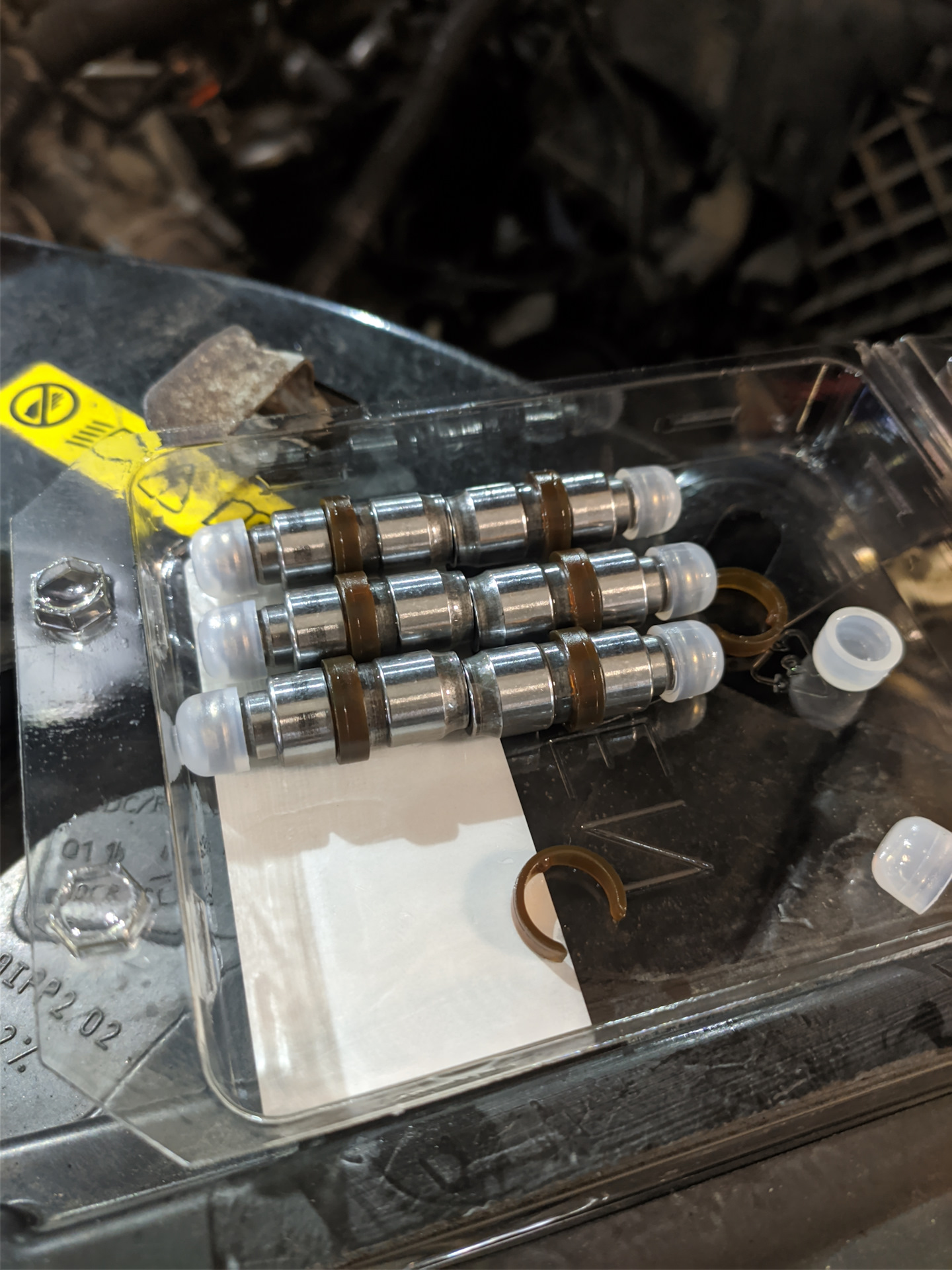 Гидрики, рокеры, сальники… — Volvo XC90 (1G), 2,4 л, 2008 года ...