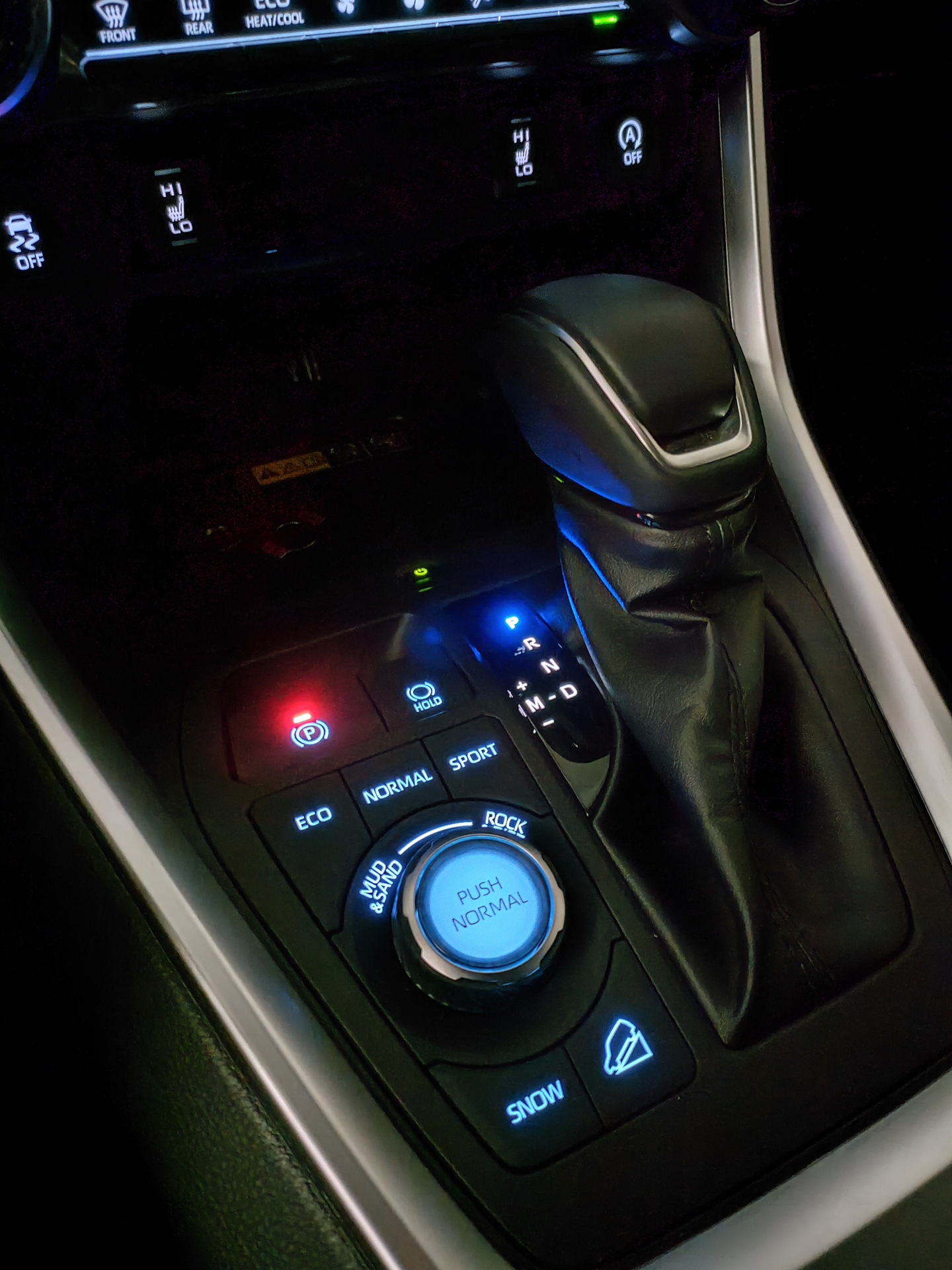 Обогрев руля, панель управления и масло 0w8 — Toyota RAV4 (5G), 2 л ...