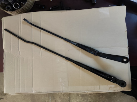 7701066444 Поводок стеклоочистителя лев. RENAULT | Запчасти на DRIVE2