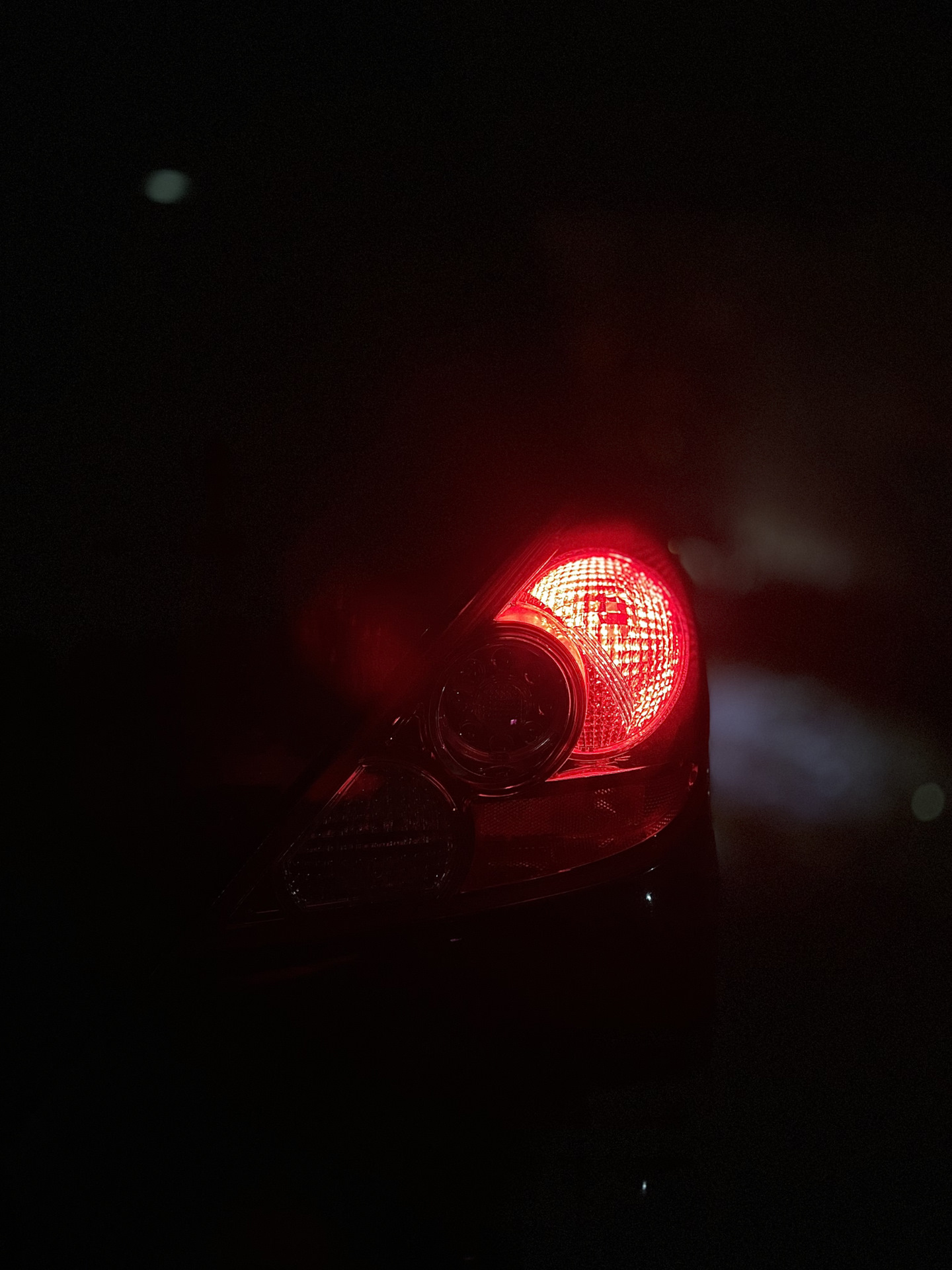 📌 Задние фонари P4086 — Nissan Tiida (1G), 1,6 л, 2007 года | стайлинг ...