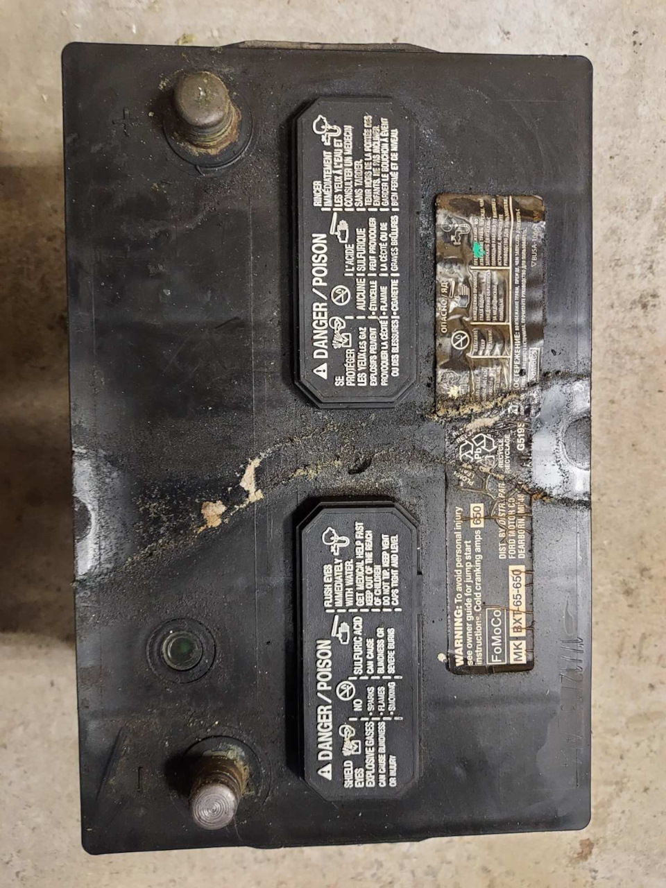 Замена АКБ — Ford Explorer (5G), 3,5 л, 2019 года | запчасти | DRIVE2