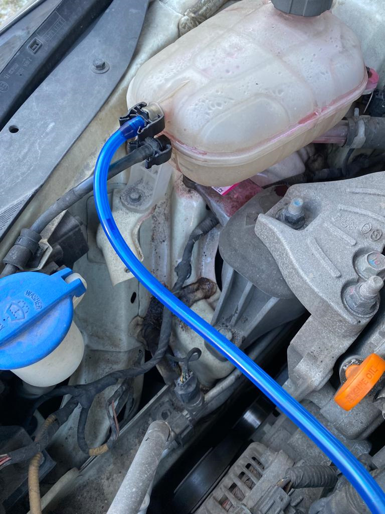 Замена трубки радиатора — KIA K5 (3G), 2,5 л, 2020 года | поломка | DRIVE2