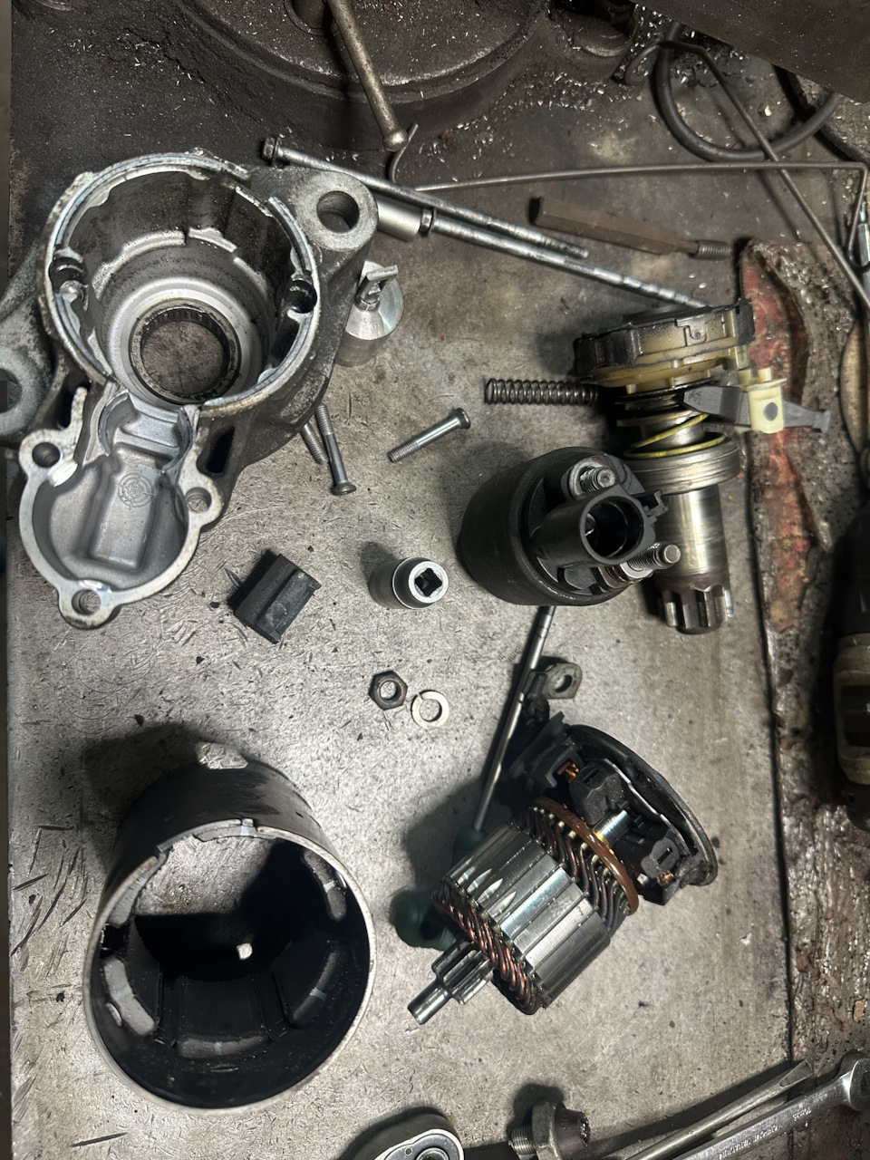 Профилактика стартера . Клапан фазика механический. — Volkswagen Tiguan ...