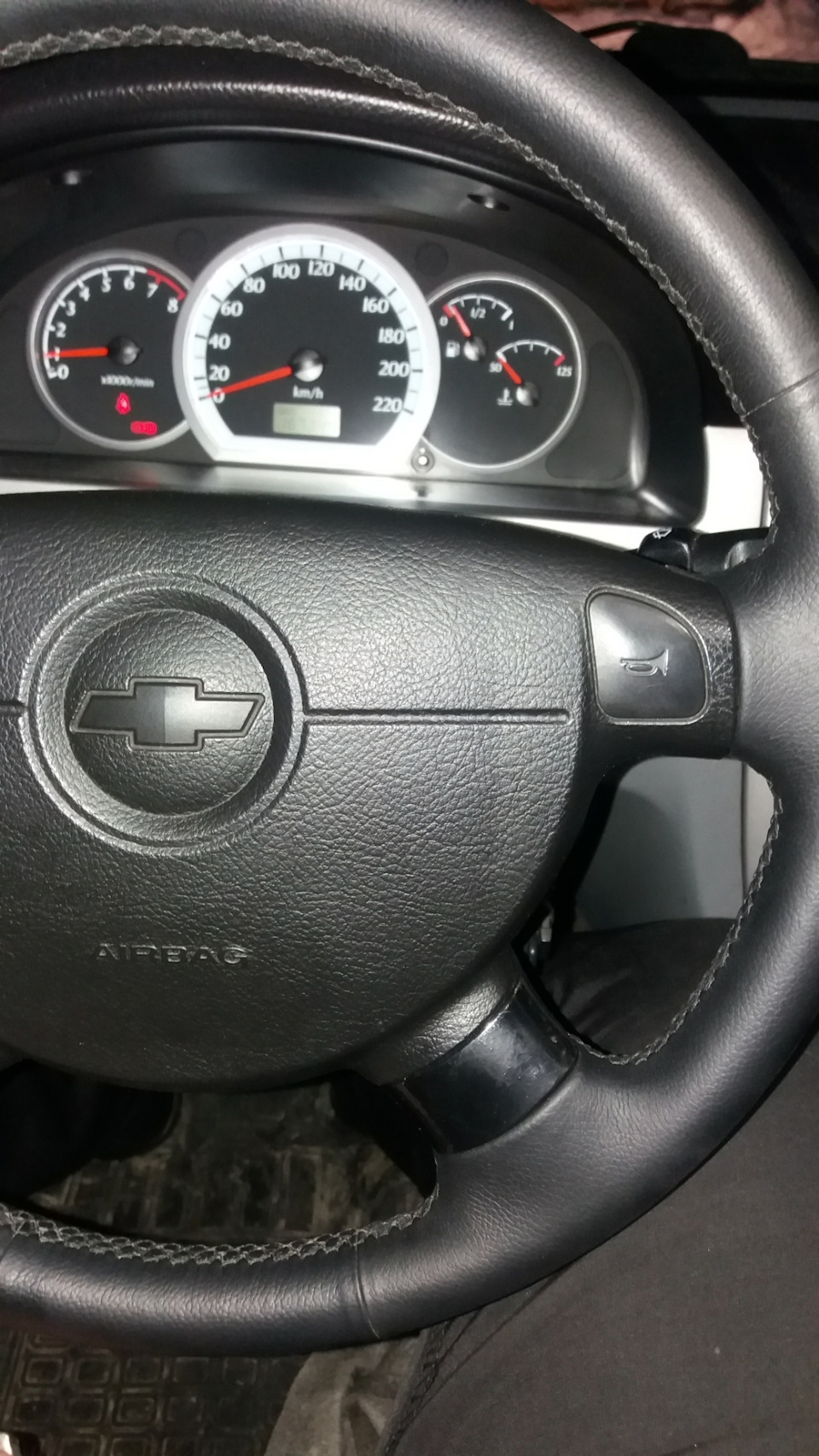 Новая кожа мне в руль — Chevrolet Lacetti Sedan, 1,6 л, 2011 года ...