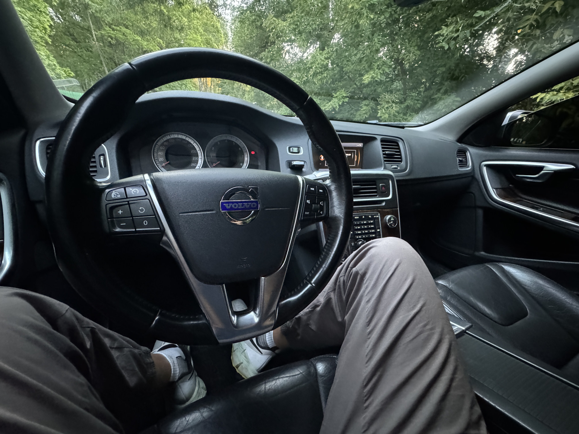 Забрал машину из сервиса — Volvo S60 (2G), 1,6 л, 2011 года | визит на сервис | DRIVE2