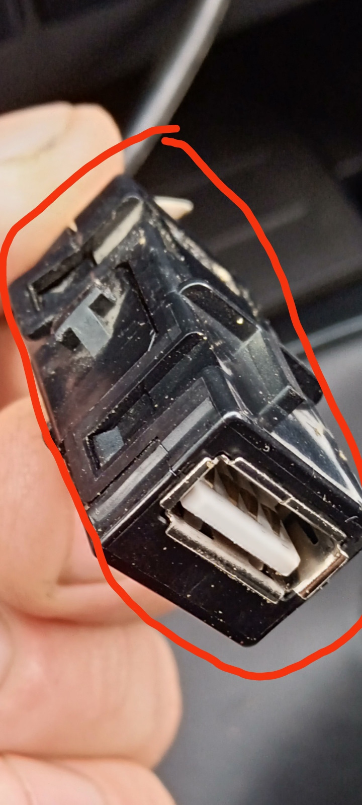 Штатный USB — Mitsubishi Pajero Sport (3G), 2,4 л, 2019 года ...