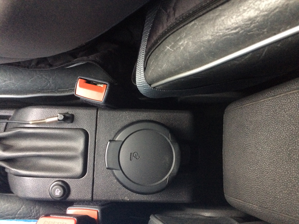 Обратно консоль-подстаканник — Opel Astra H, 1,8 л, 2014 года ...