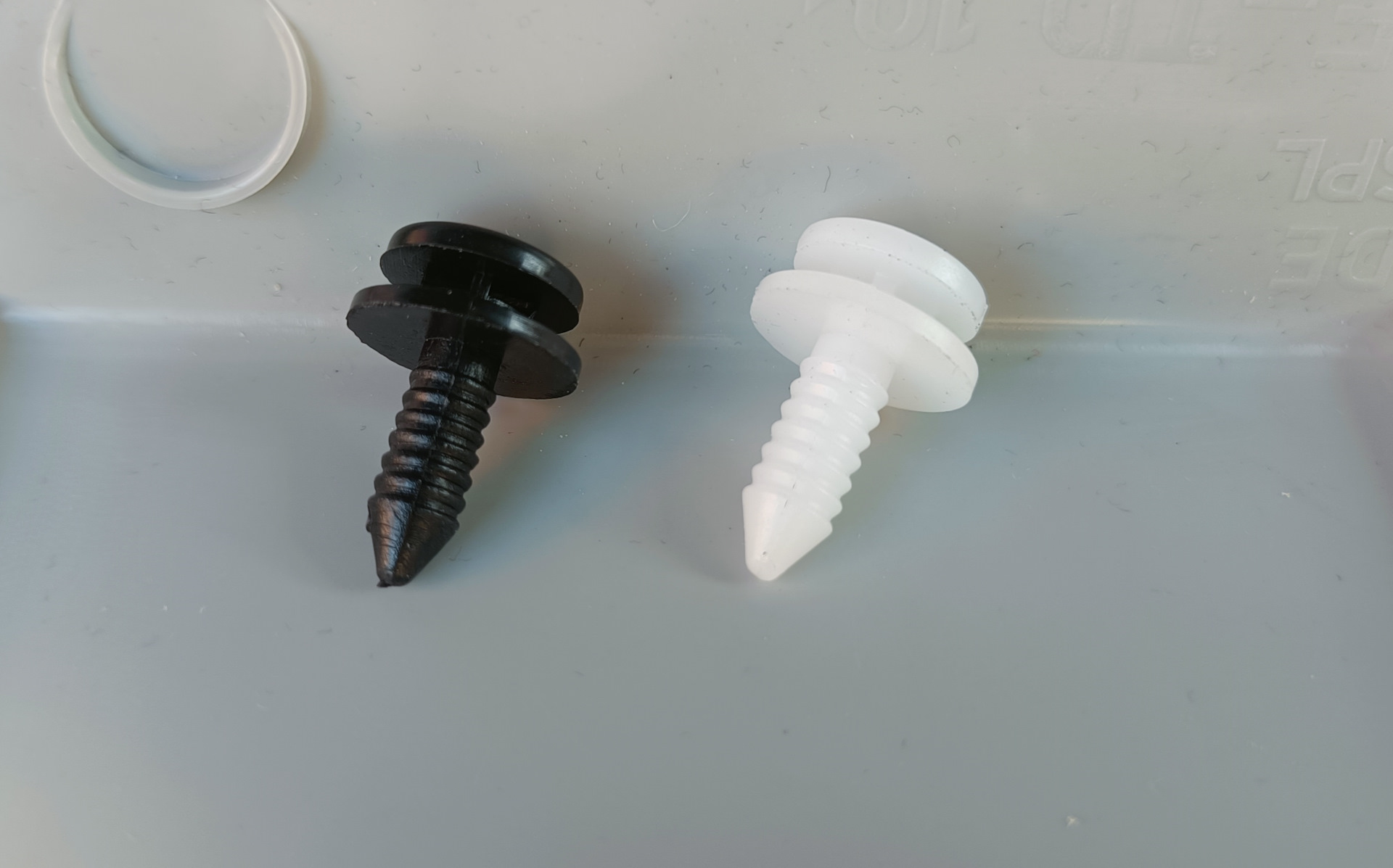 # 60. Втулка 3B0867334 (облицовка салона) — Volkswagen Caravelle (T6.1 ...