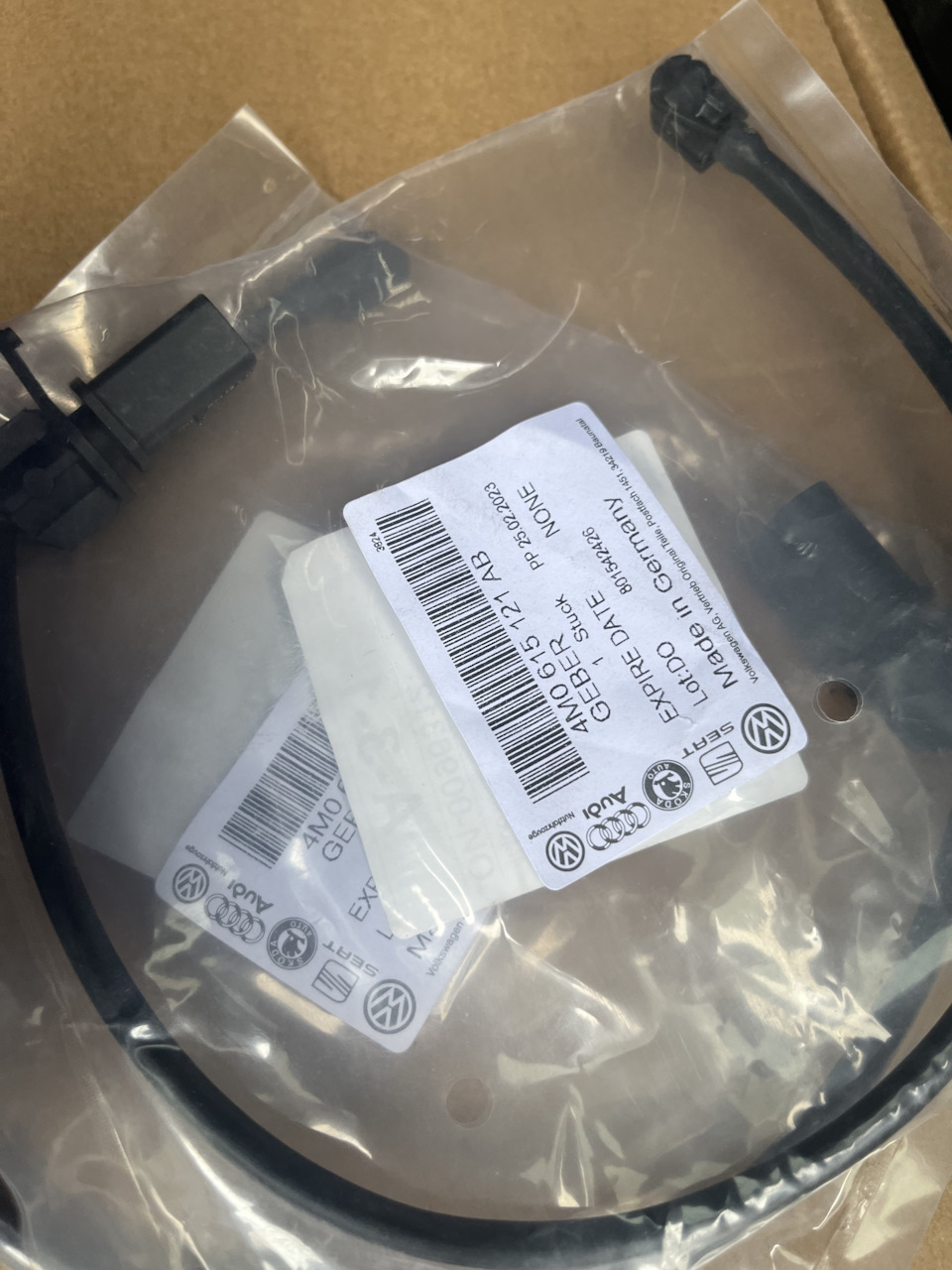 4M0615121AB Датчик износа торм. колодок VAG | Запчасти на DRIVE2