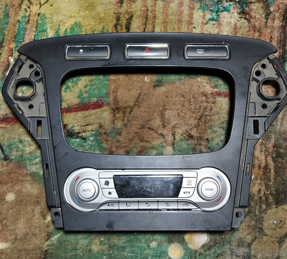 Замена Блока Климат контроля Форд Фокус 2 1.8 — Ford Focus II Sedan, 1 ...