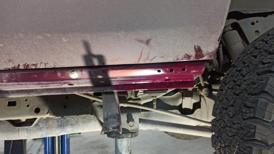 Ремонт лкп порога. Замена кронштейна пластикового порога — Toyota Land ...