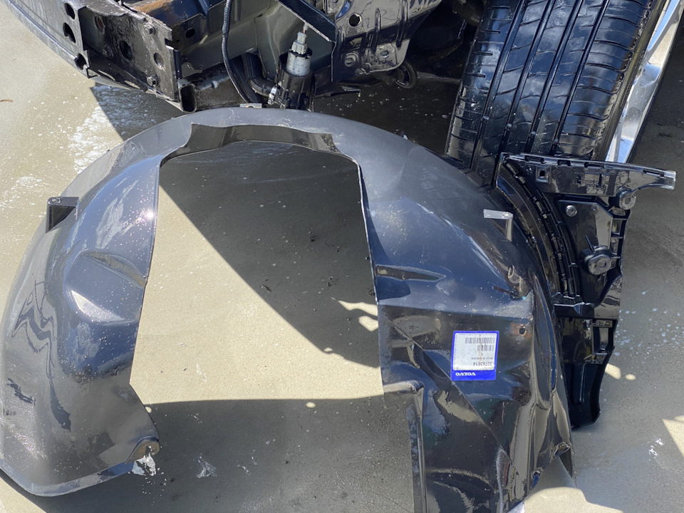 Частная практика: Удаление ржавчины с Volvo XC90 путём замены деталей ...