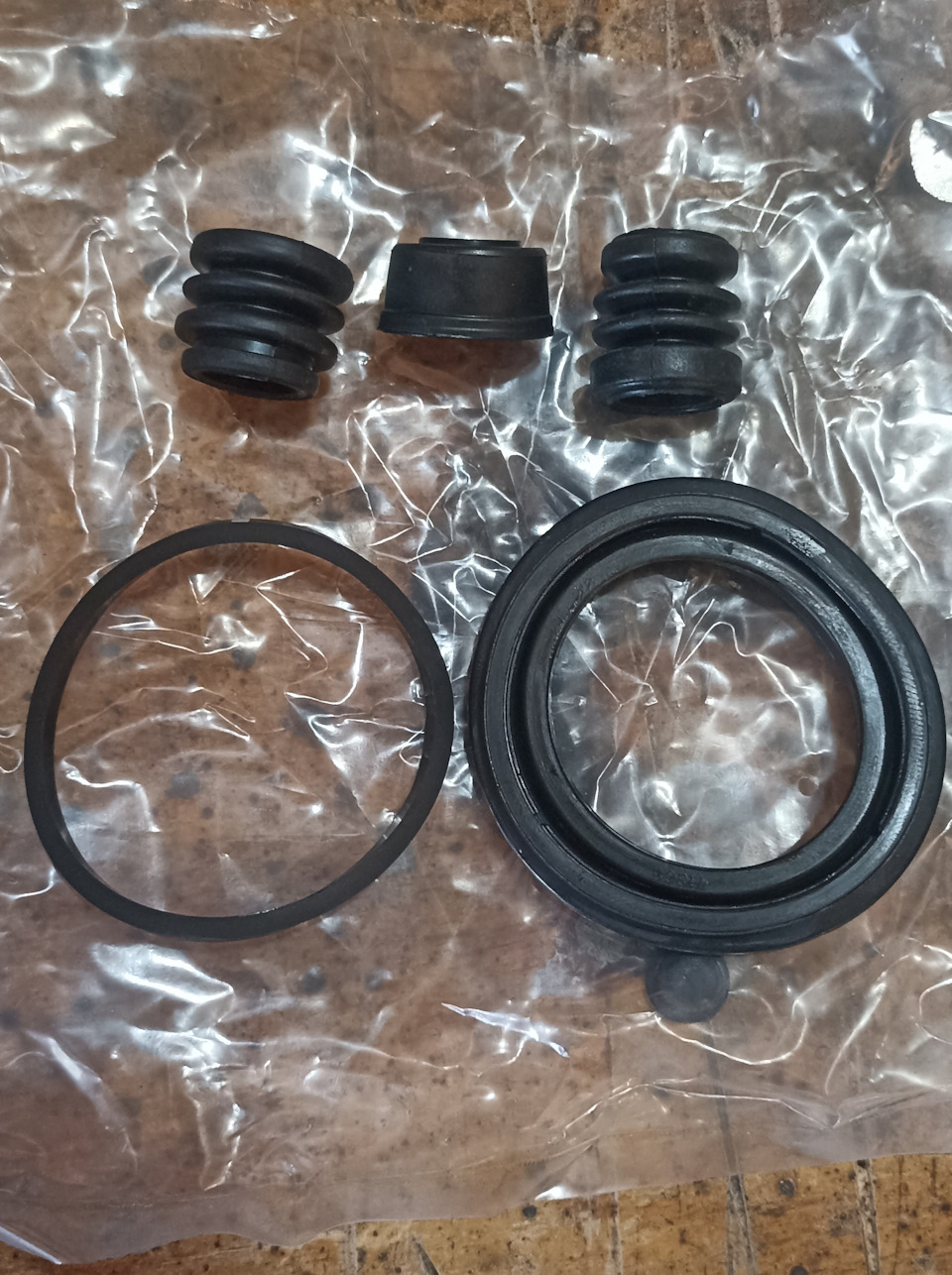 Тормоза передние — Hyundai Accent (2G), 1,5 л, 2006 года | своими руками | DRIVE2