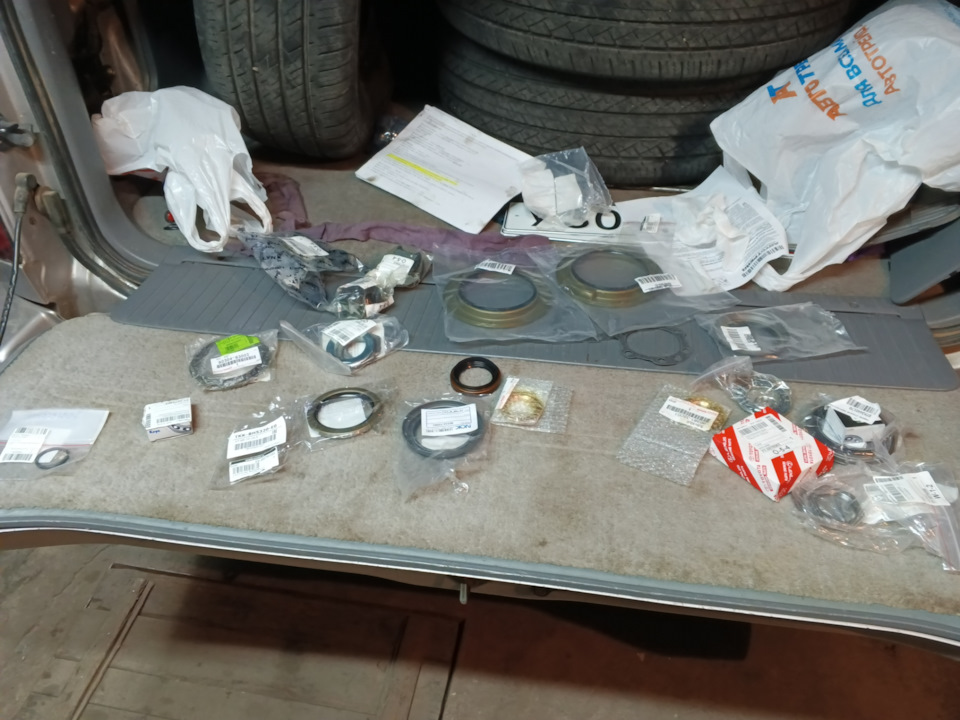 Процесс сборки пошел. — Toyota Land Cruiser 100, 4,7 л, 2002 года ...