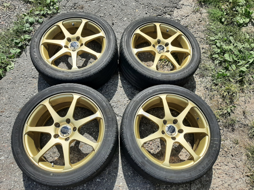 Шины летние Bridgestone 225/45 R17, литые диски Advan Yokohama AVS ...