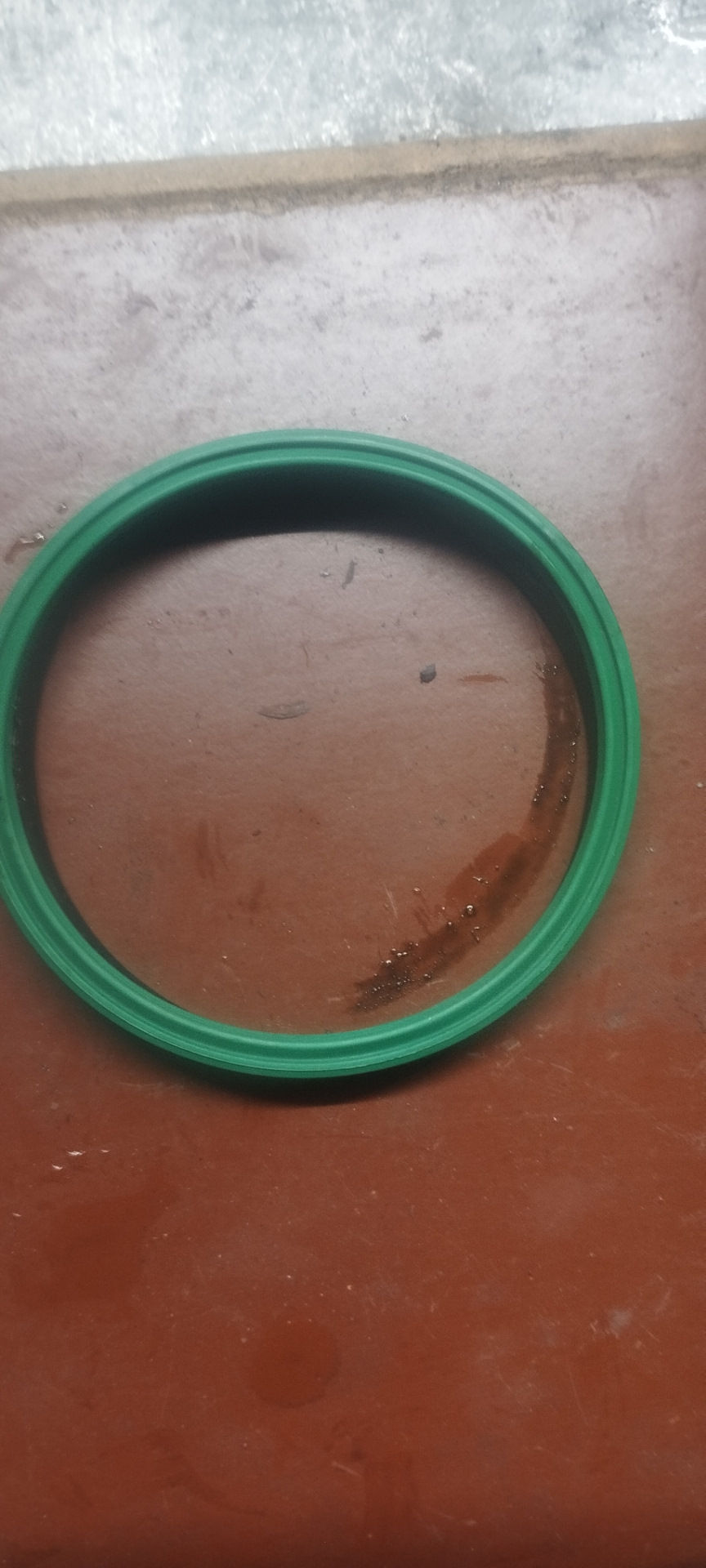 Обслуживание передних тормозов, замена масла в ДВС и небольшое ...