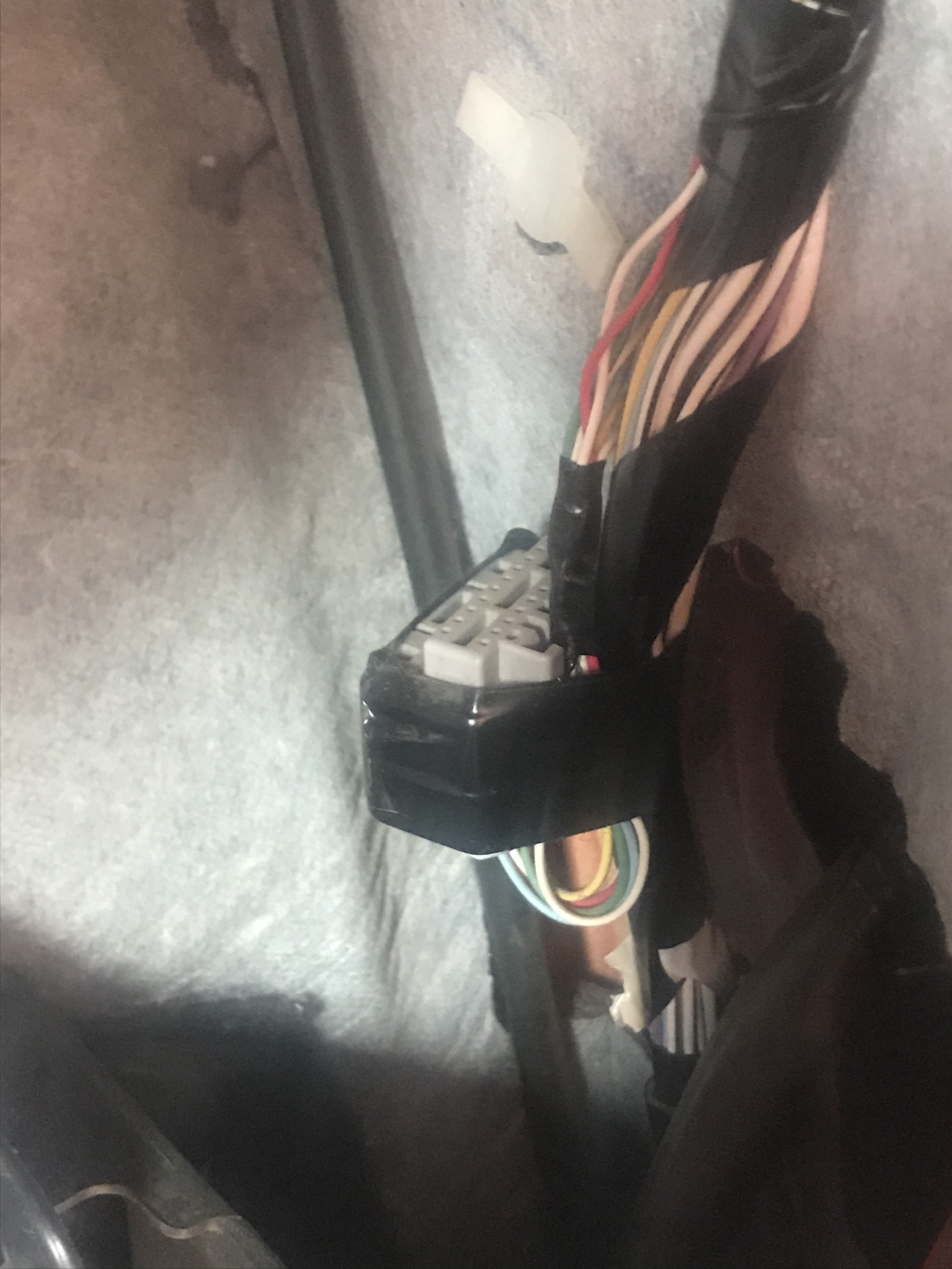 Опознайте разъём — Toyota Yaris (p2), 1,3 л, 2007 года | наблюдение ...