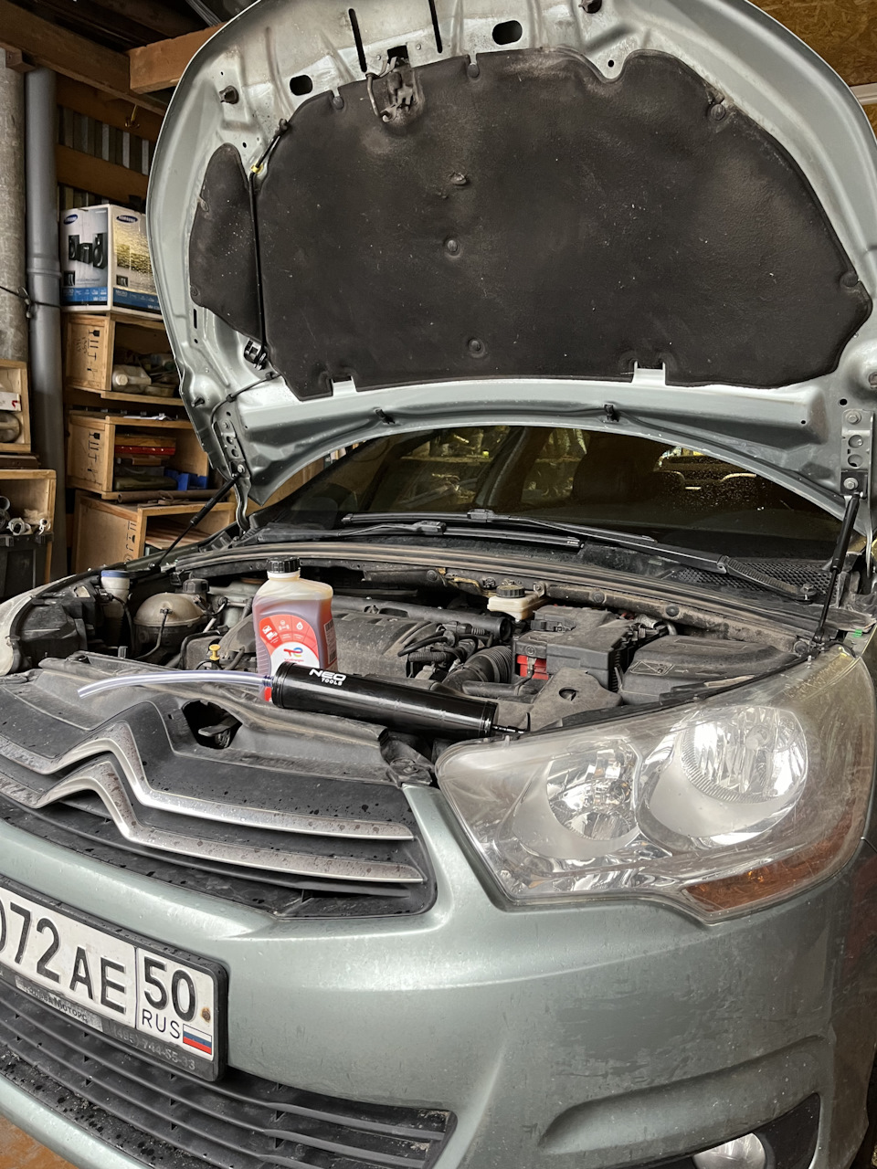 Замена жидкости ГУР — Citroen C4 (2G), 1,6 л, 2013 года | плановое ТО ...