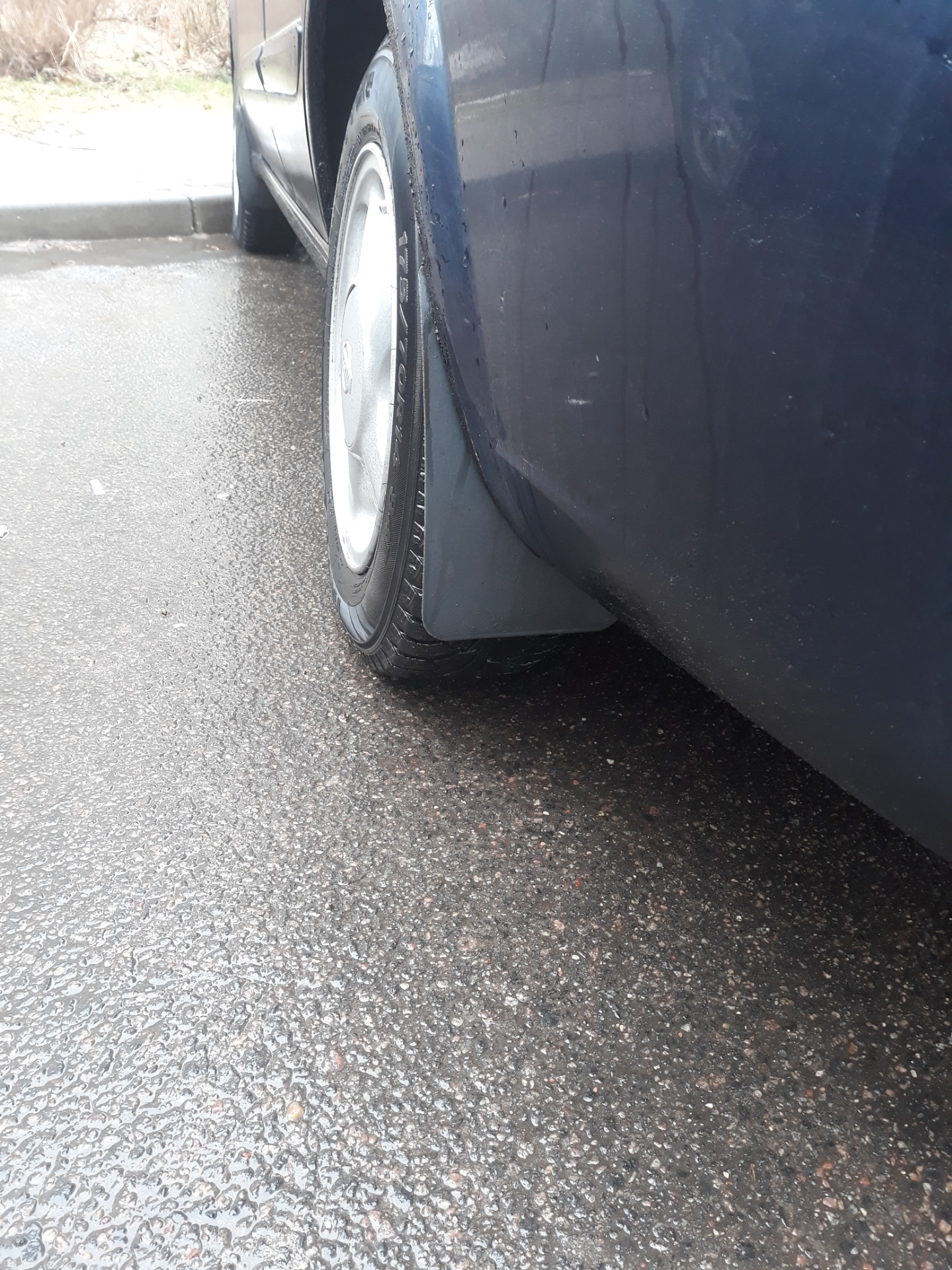 Задние брызговики sparco универсальные — Nissan Almera Classic (B10), 1 ...