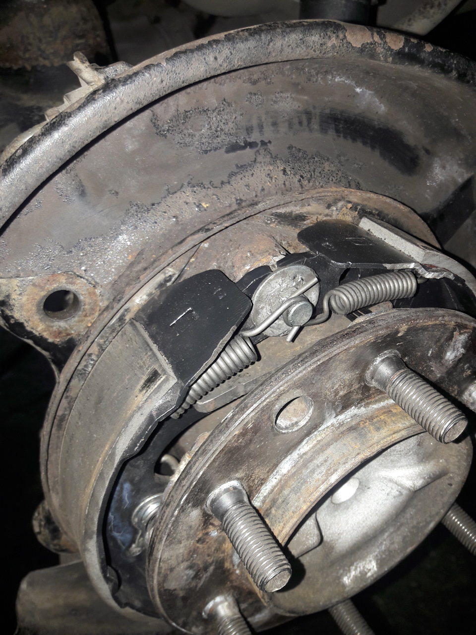 РУЧНОЙ ТОРМОЗ-КОЛОДКИ И Т.Д. — Toyota Land Cruiser Prado 120-series, 4 ...