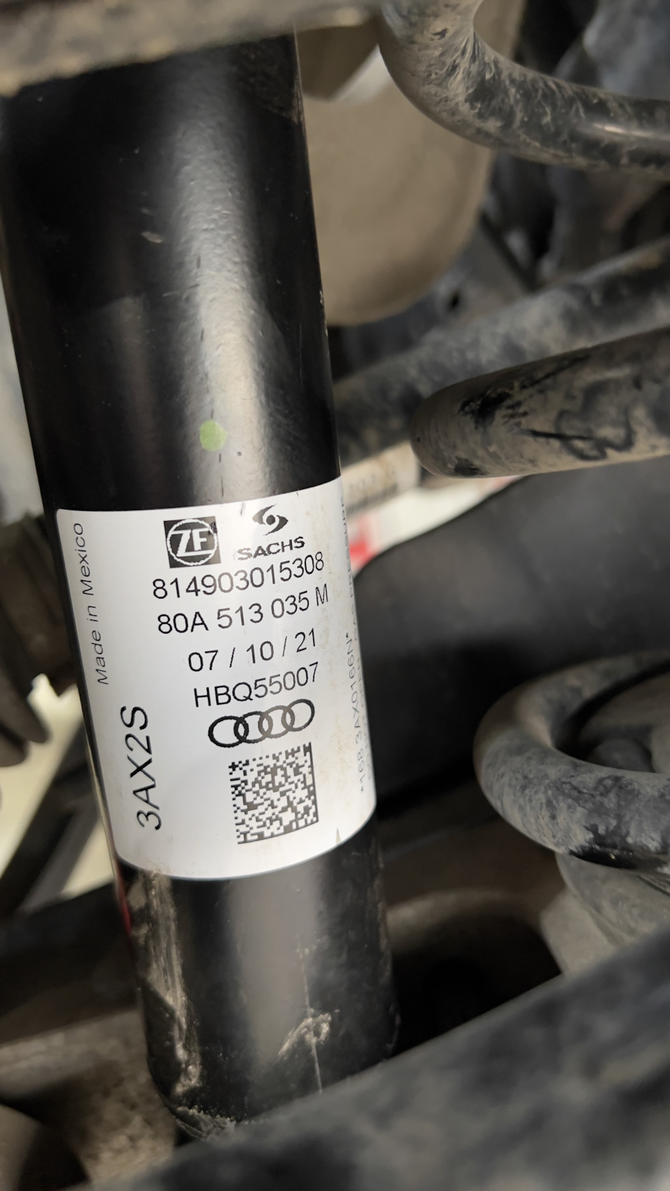 Задние амортизаторы — Audi Q5 (2G), 2 л., 2018 года | визит на сервис ...