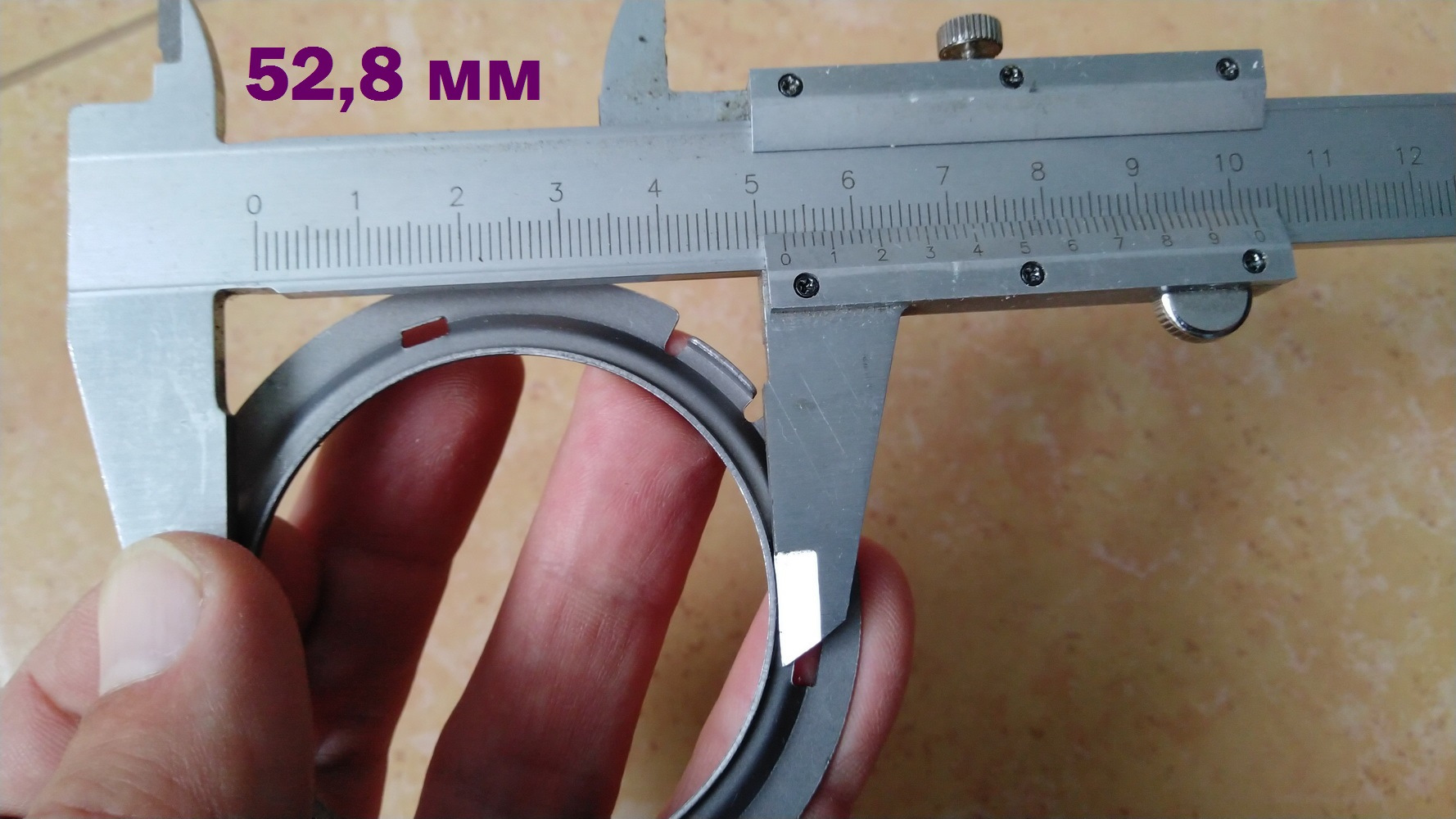 Renault. Держатель датчика ABS 47960BC00A. — Renault Scenic II, 1,5 л ...