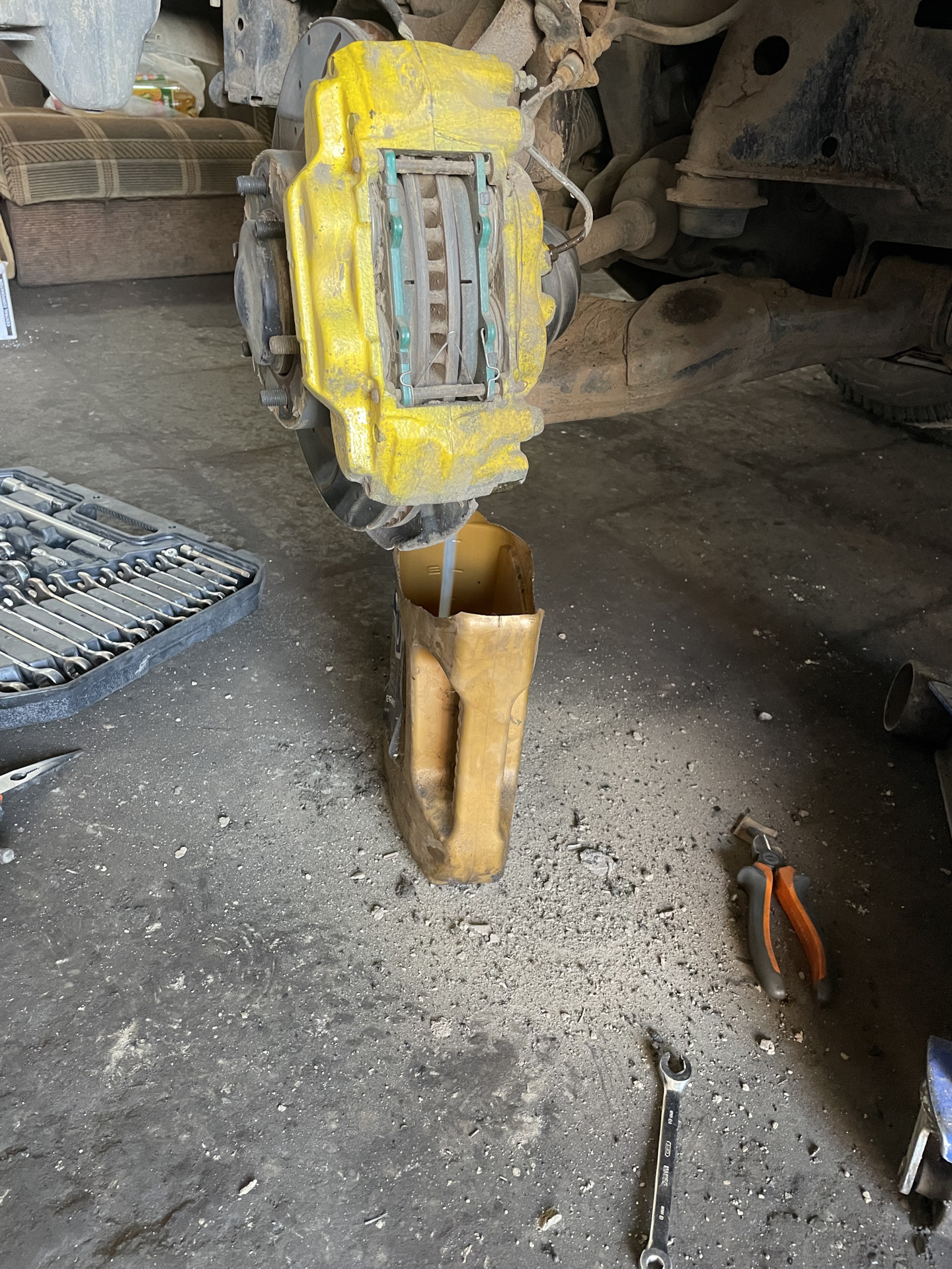 Проверка суппортов и замена ступичного подшипника — Toyota Land Cruiser ...