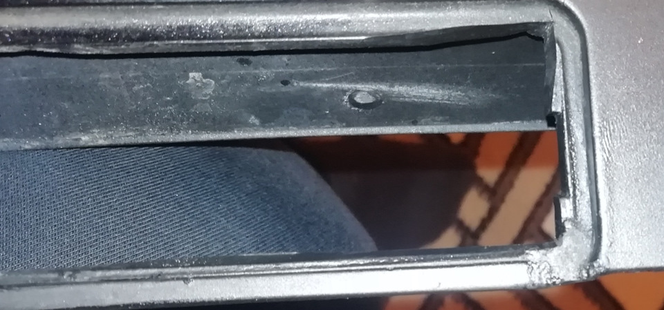 Замена кнопки открывания багажника. — Ford Focus Wagon II, 1,6 л, 2006 ...