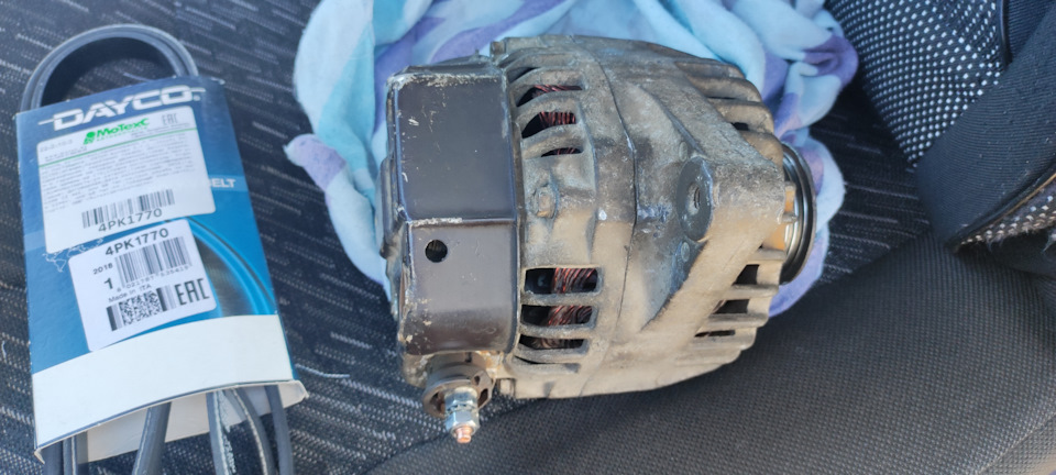 Заклинил генератор. Ремонт — Toyota Yaris (p1), 1 л, 2001 года | своими ...