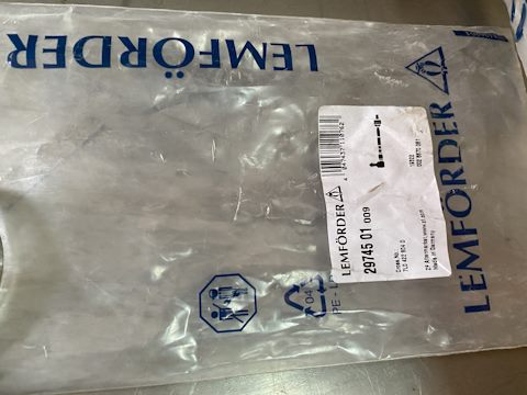 7L0422804D Поперечная рулевая тяга VAG | Запчасти на DRIVE2