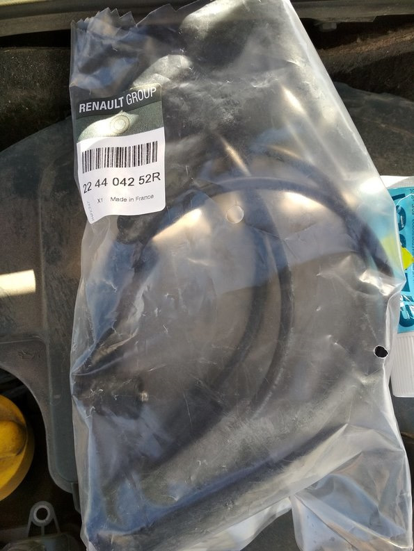 224404252R Комплект проводов для свечей зажигания ам RENAULT | Запчасти ...