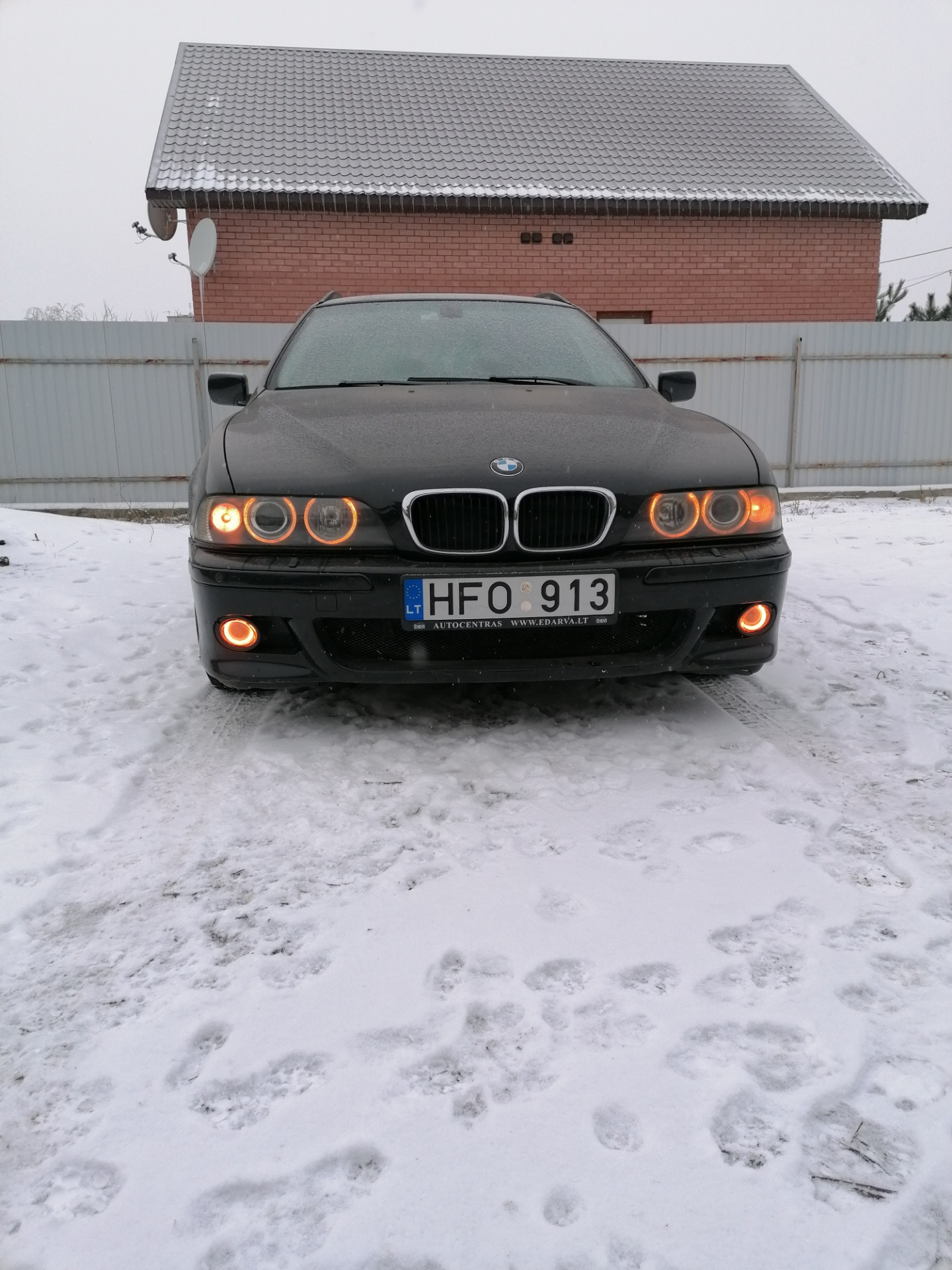 Законченный вид ПТФ — BMW 5 series Touring (E39), 2,5 л, 2003 года ...