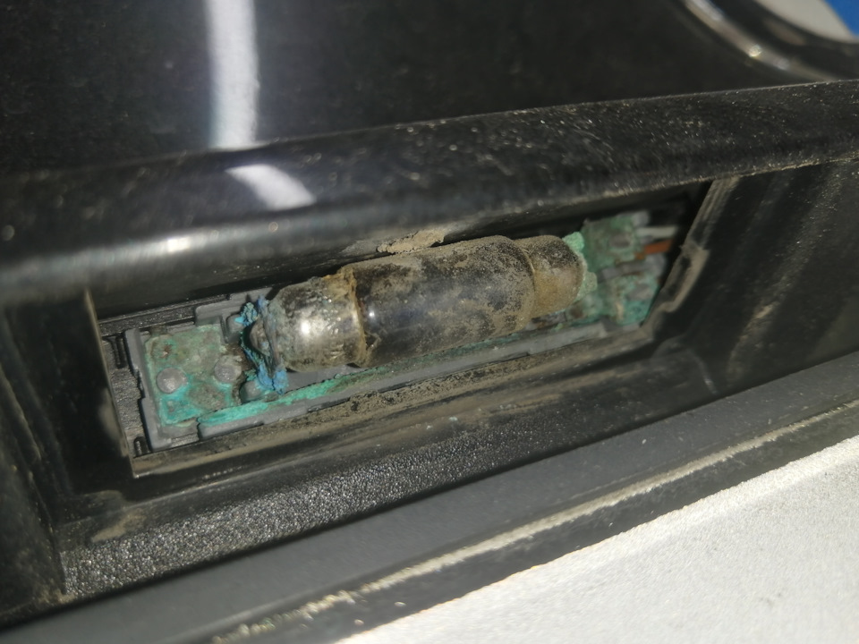 Рассеиватель в подсветку номера е46 купе — BMW 3 series Coupe (E46), 3 ...